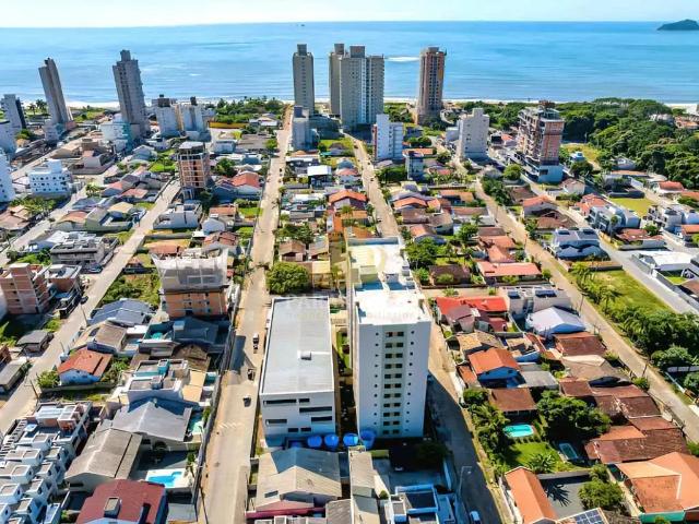 Apartamento para Venda em Balneário Piçarras/SC Itacolomi 2 Quartos