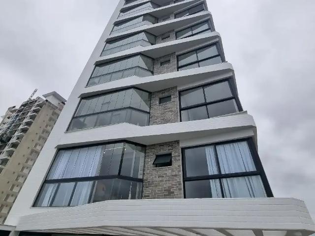 Apartamento para Venda em Balneário Piçarras/SC Itacolomi 3 Quartos
