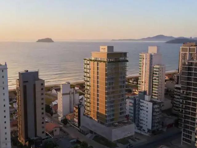 Apartamento para Venda em Balneário Piçarras/SC Itacolomi 3 Quartos
