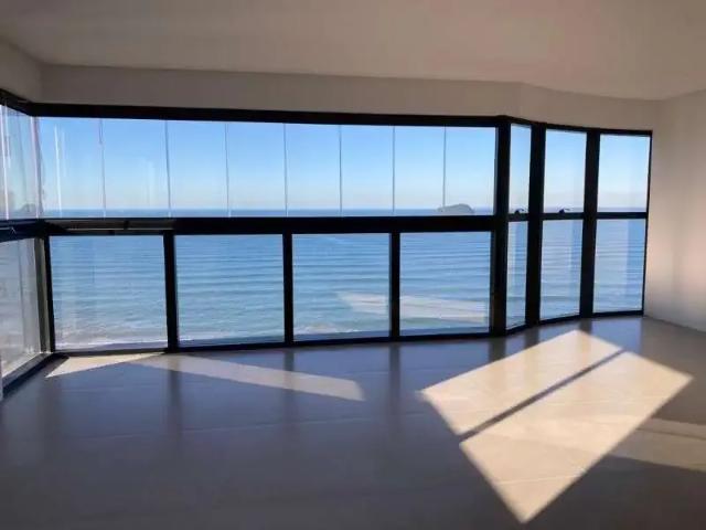 Apartamento para Venda em Balneário Piçarras/SC Itacolomi 3 Quartos