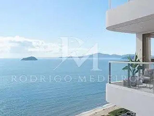 Apartamento para Venda em Balneário Piçarras/SC Itacolomi 3 Quartos