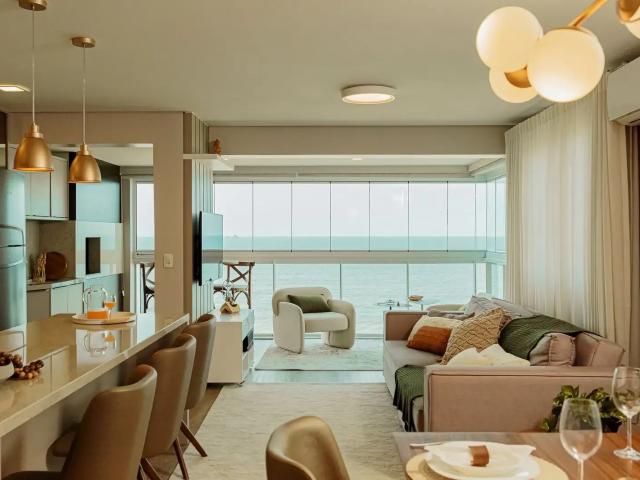 Apartamento para Venda em Balneário Piçarras/SC Itacolomi 3 Quartos