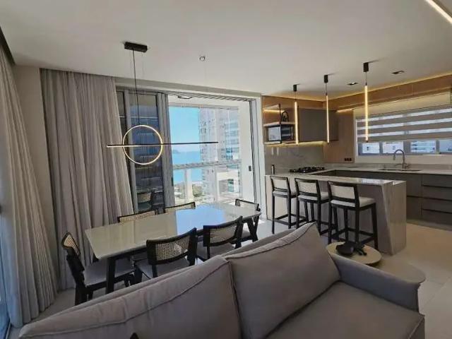 Apartamento para Venda em Balneário Piçarras/SC Itacolomi 3 Quartos