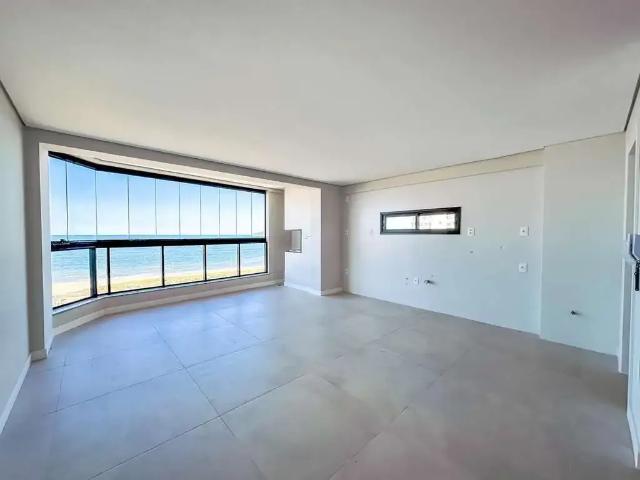 Apartamento para Venda em Balneário Piçarras/SC Itacolomi 3 Quartos