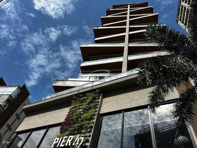 Apartamento para Venda em Balneário Piçarras/SC Itacolomi 3 Quartos