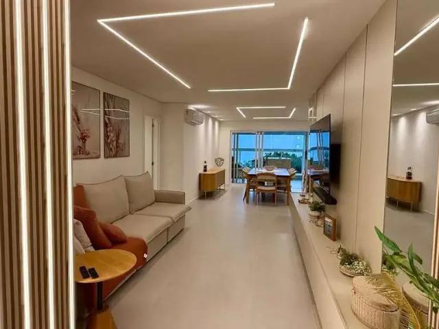 Apartamento para Venda em Balneário Piçarras/SC Itacolomi 3 Quartos