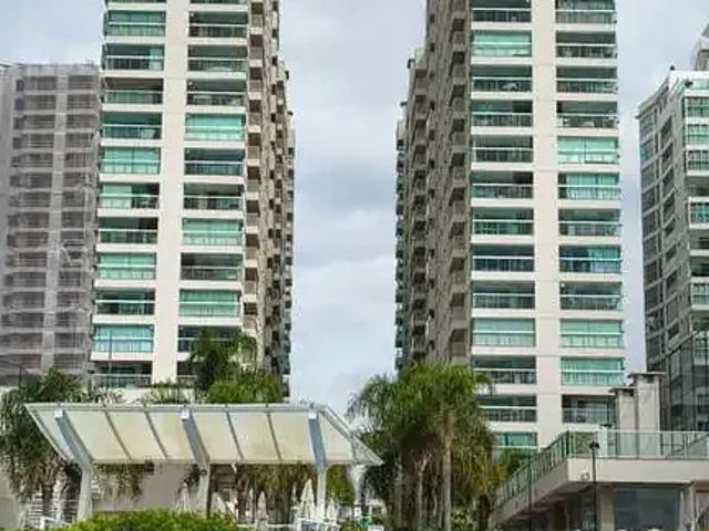 Apartamento para Venda em Balneário Piçarras/SC Itacolomi 3 Quartos