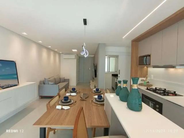 Apartamento para Venda em Balneário Piçarras/SC Itacolomi 3 Quartos