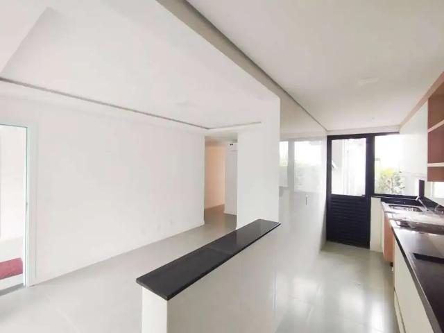 Apartamento para Venda em Balneário Piçarras/SC Itacolomi 3 Quartos