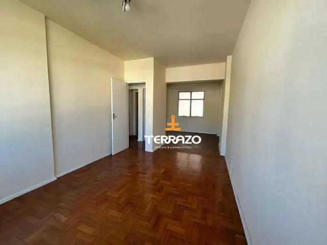 Apartamento para Venda em Barra Mansa/RJ Centro 3 Quartos