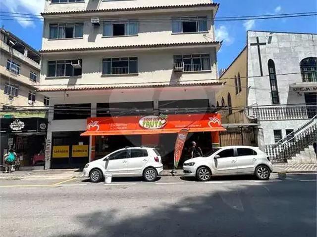Apartamento para Venda em Barra Mansa/RJ Centro 3 Quartos