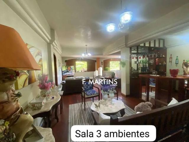 Apartamento para Venda em Barra do Piraí/RJ Centro 4 Quartos