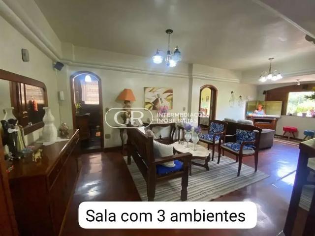Apartamento para Venda em Barra do Piraí/RJ Centro 4 Quartos