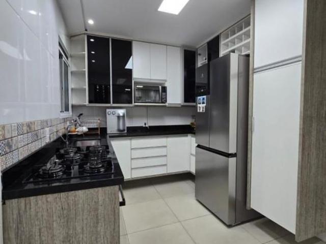 Apartamento para Venda em Barueri, Jardim Tupanci, 4 dormitórios, 1 suíte, 2 banheiros, 2 vagas