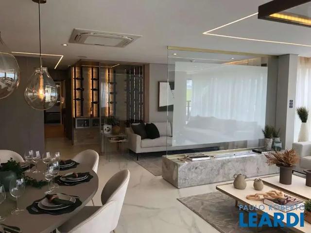 Apartamento para Venda em Barueri/SP Alphagran Alphaville 3 Quartos