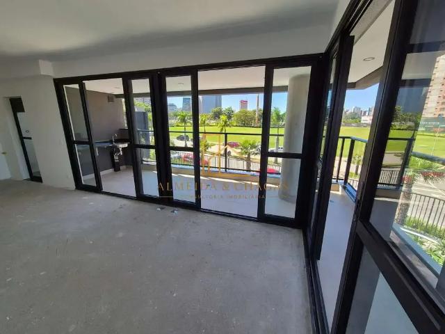 Apartamento para Venda em Barueri/SP Alphaville Empresarial 3 Quartos