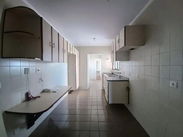 Apartamento para Venda em Barueri/SP Alphaville Empresarial 3 Quartos