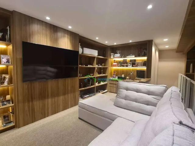 Apartamento para Venda em Barueri/SP Alphaville 5 Quartos