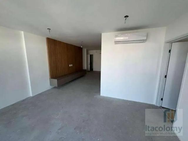 Apartamento para Venda em Barueri/SP Alphaville 2 Quartos