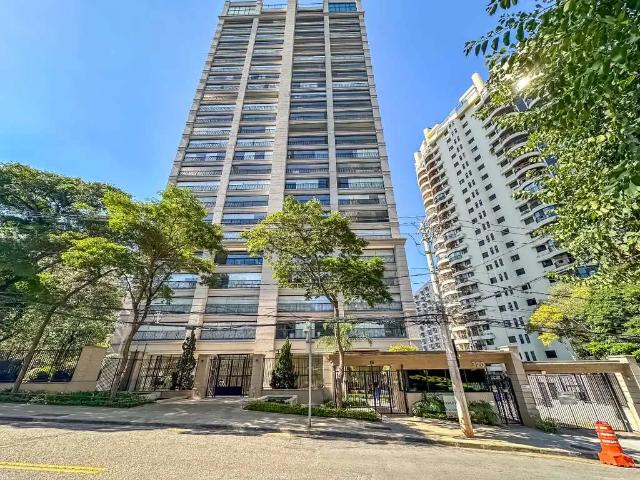 Apartamento para Venda em Barueri/SP Alphaville 4 Quartos