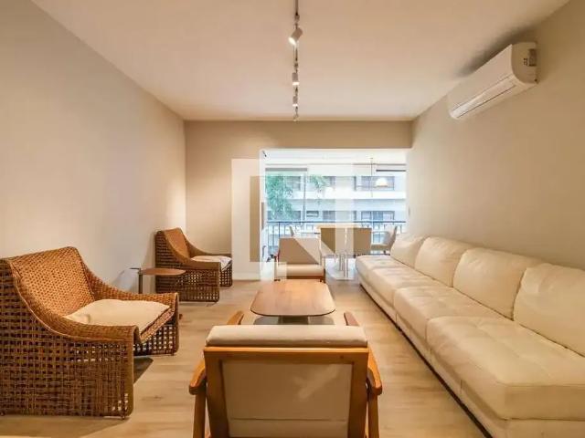 Apartamento para Venda em Barueri/SP Alphaville 4 Quartos