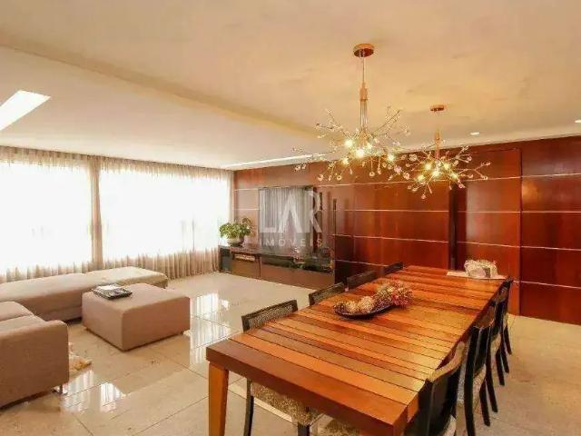 Apartamento para Venda em Belo Horizonte/MG Belvedere 4 Quartos