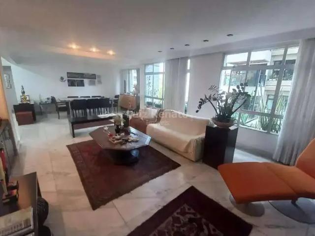 Apartamento para Venda em Belo Horizonte/MG Lourdes 4 Quartos