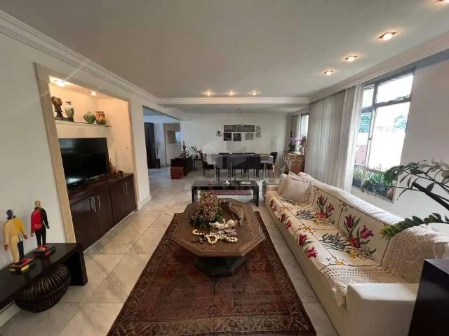 Apartamento para Venda em Belo Horizonte/MG Lourdes 4 Quartos