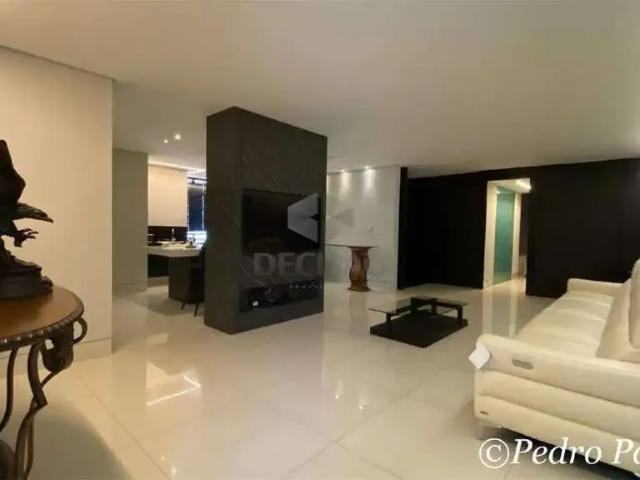 Apartamento para Venda em Belo Horizonte/MG Lourdes 4 Quartos