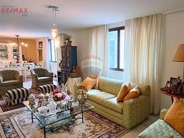 Apartamento para Venda em Belo Horizonte/MG Lourdes 3 Quartos