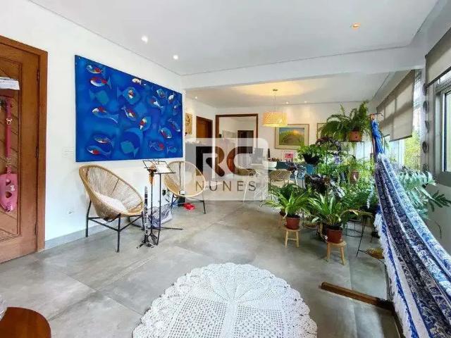 Apartamento para Venda em Belo Horizonte/MG Santo Antônio 4 Quartos