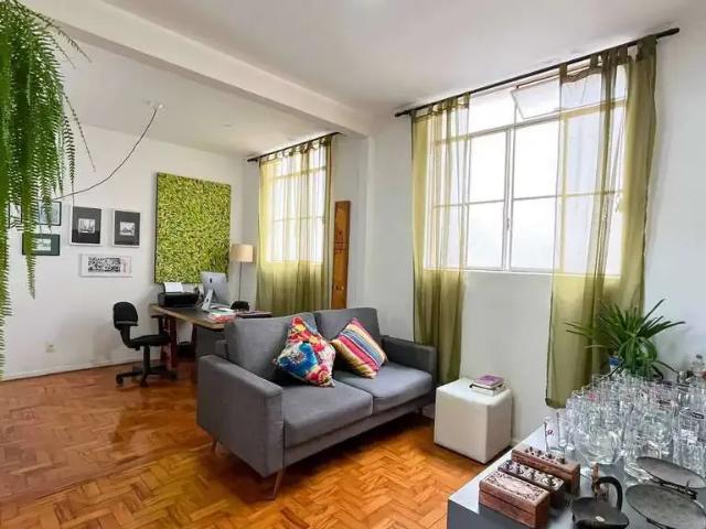 Apartamento para Venda em Belo Horizonte/MG Santo Antônio 2 Quartos