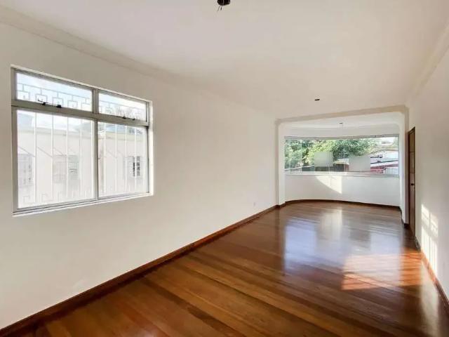 Apartamento para Venda em Belo Horizonte/MG Santo Antônio 3 Quartos
