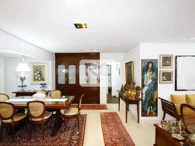 Apartamento para Venda em Belo Horizonte/MG Santa Lúcia 3 Quartos
