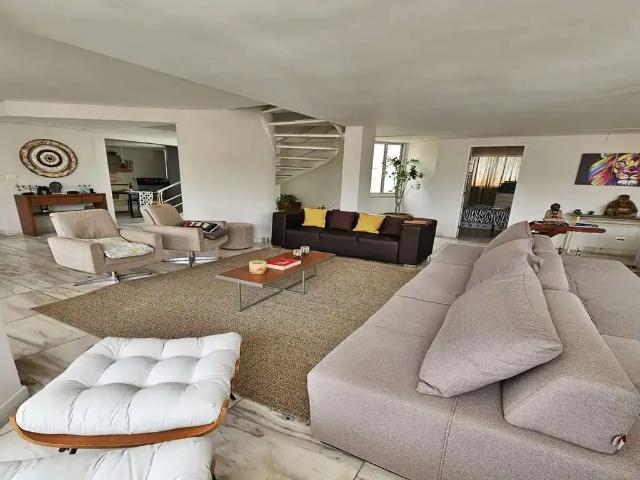 Apartamento para Venda em Belo Horizonte/MG Serra 4 Quartos