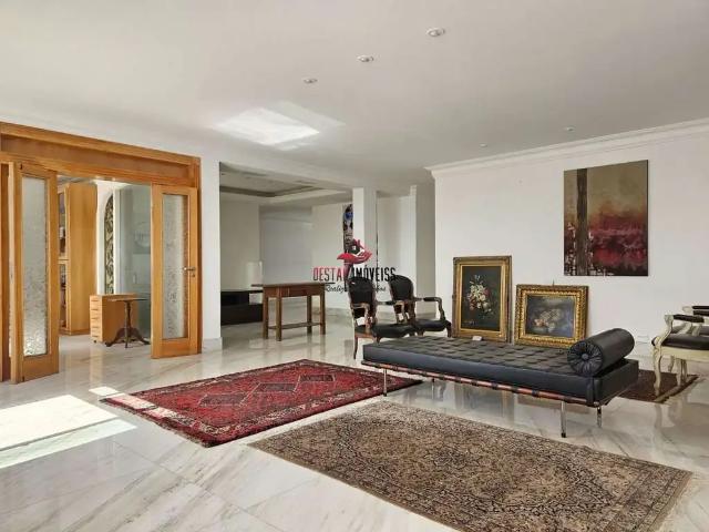Apartamento para Venda em Belo Horizonte/MG Serra 4 Quartos