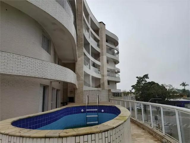 Apartamento para Venda em Bertioga/SP Centro 3 Quartos