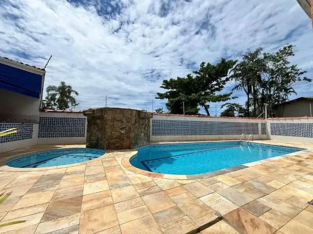 Apartamento para Venda em Bertioga/SP Centro 3 Quartos