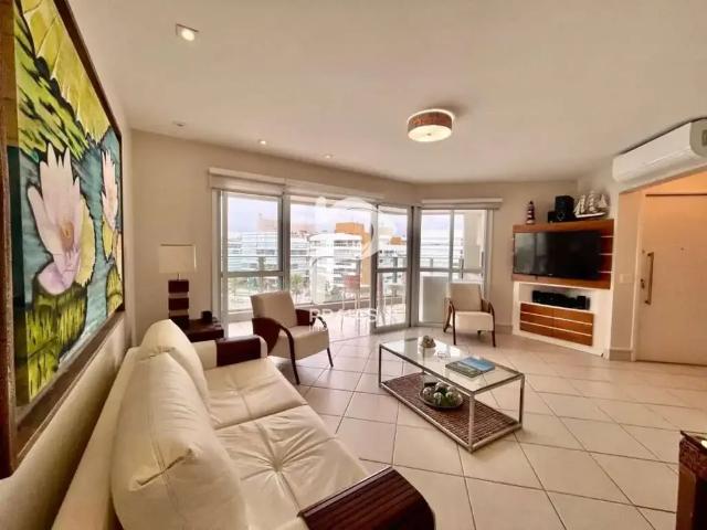 Apartamento para Venda em Bertioga/SP Riviera 4 Quartos