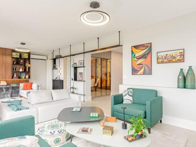 Apartamento para venda em Bigorrilho de 189.00m² com 3 Quartos, 3 Suites e 3 Garagens