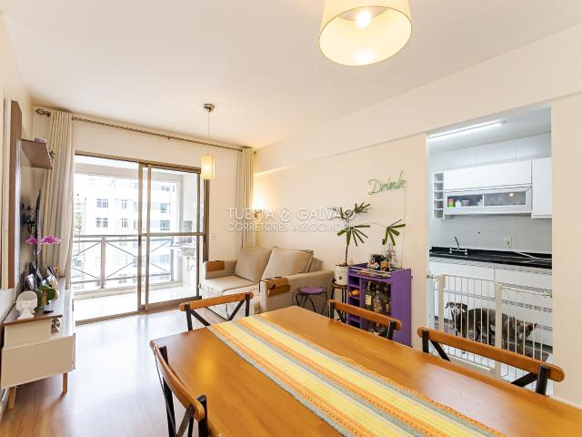 Apartamento para venda em Bigorrilho em Curitiba Paraná de 65.00m² com 2 Quartos, 1 Suíte e 1 Garagem