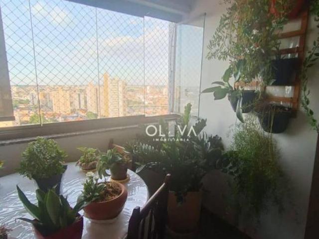 Apartamento para venda em Boa Vista de 196.00m² com 3 Quartos, 1 Suite e 2 Garagens