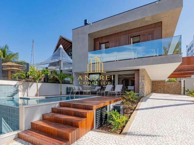 Apartamento para Venda em Bombinhas/SC Bombas 4 Quartos