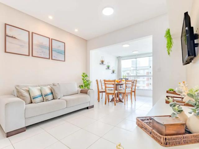 Apartamento para Venda em Bombinhas/SC Bombas 2 Quartos
