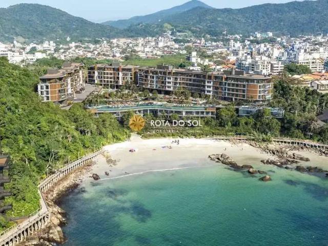 Apartamento para Venda em Bombinhas/SC Centro 4 Quartos