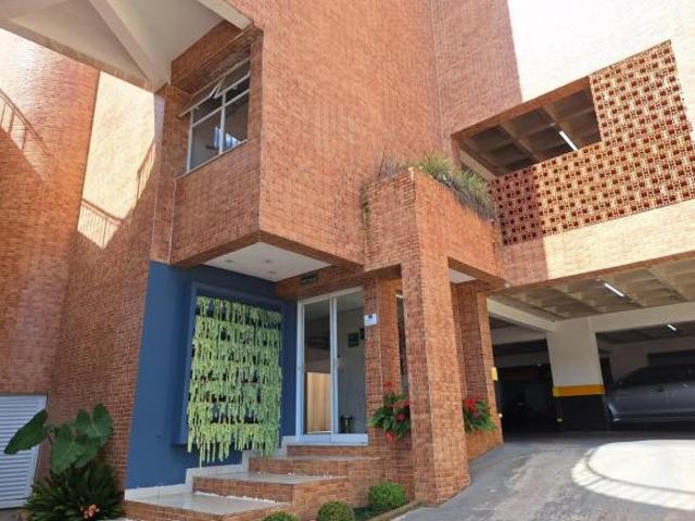 Apartamento para Venda em Bragança Paulista, Centro, 2 suítes, 2 banheiros, 1 vaga