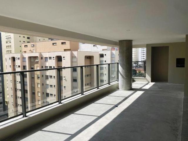 Apartamento para venda em Brooklin com 4 quartos, sendo 3 suítes, 205m²