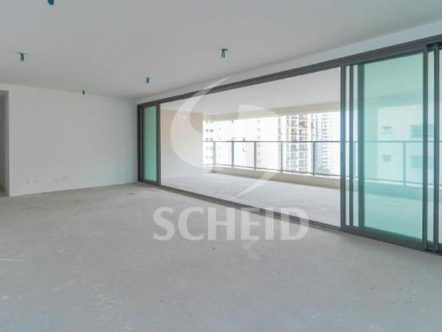 Apartamento para venda em Brooklin com 3 quartos, sendo 3 suítes, 205m²