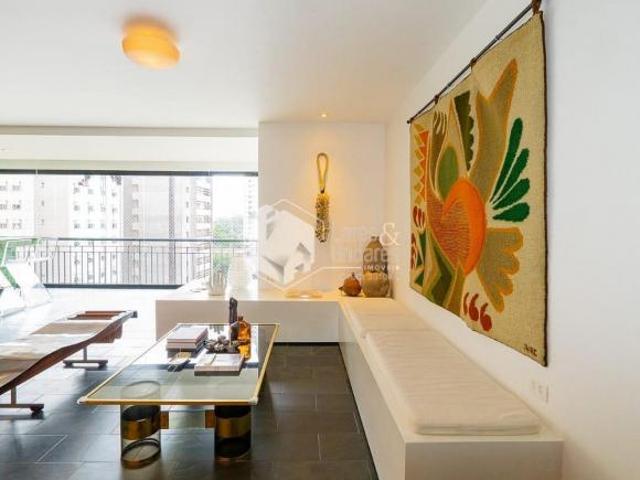 Apartamento para venda em Brooklin com 3 quartos, sendo 3 suítes, 218m²