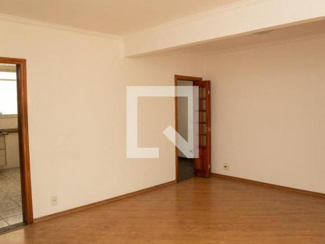 Apartamento para venda em Brooklin de 140.00m² com 3 Quartos, 1 Suite e 2 Garagens